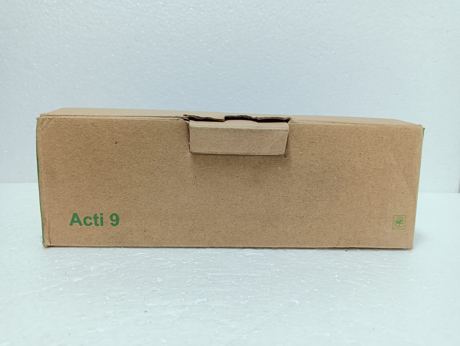 Schneider Electric Acti9 A9N2P04C 2P-C-4A Miniature Circuit Breaker ...
