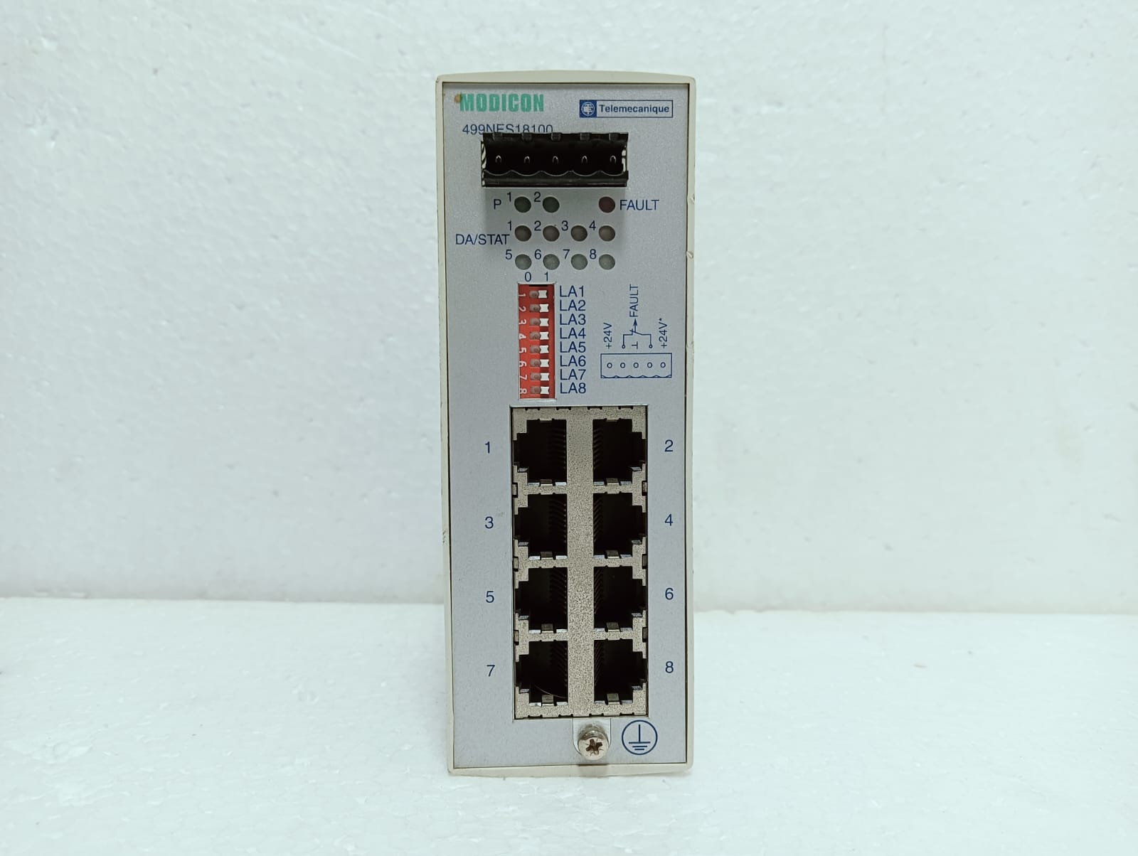 Schneider Electric 499NES18100 Connexium 8tx 10/100 Ethernet Switch ...
