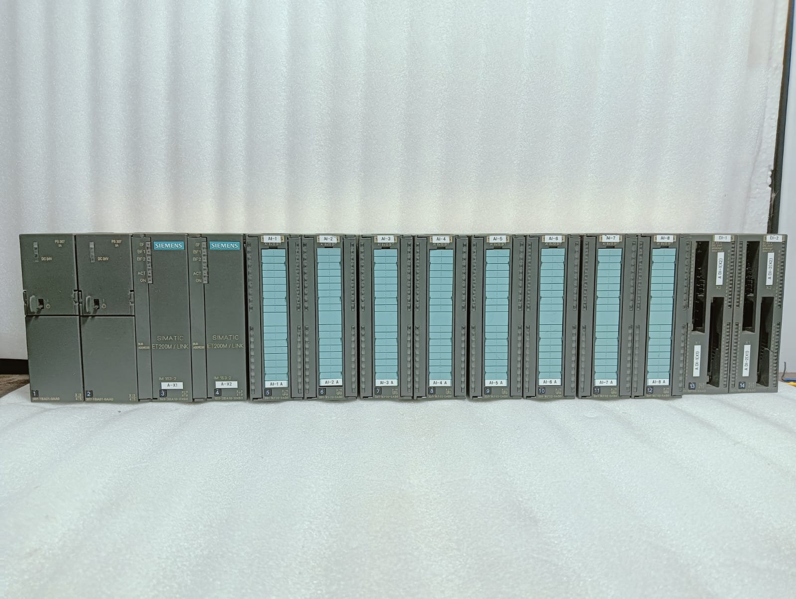 Siemens SIMATIC ET200M/LINK Power Supply System With Modules - Al Habib ...